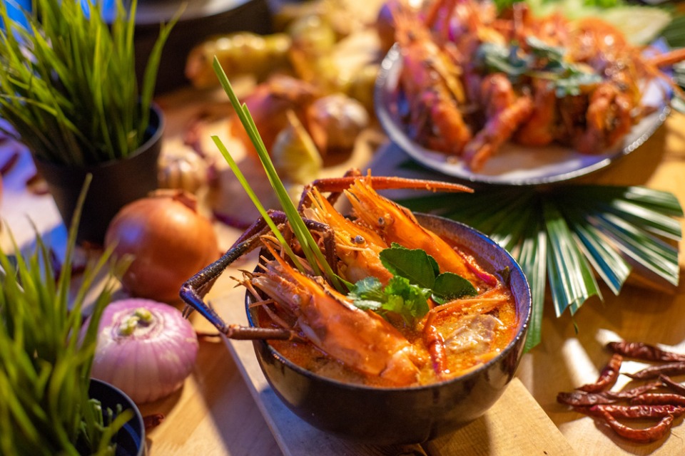 Where to Eat Phuket: Baithong Thai & Seafood Restaurant