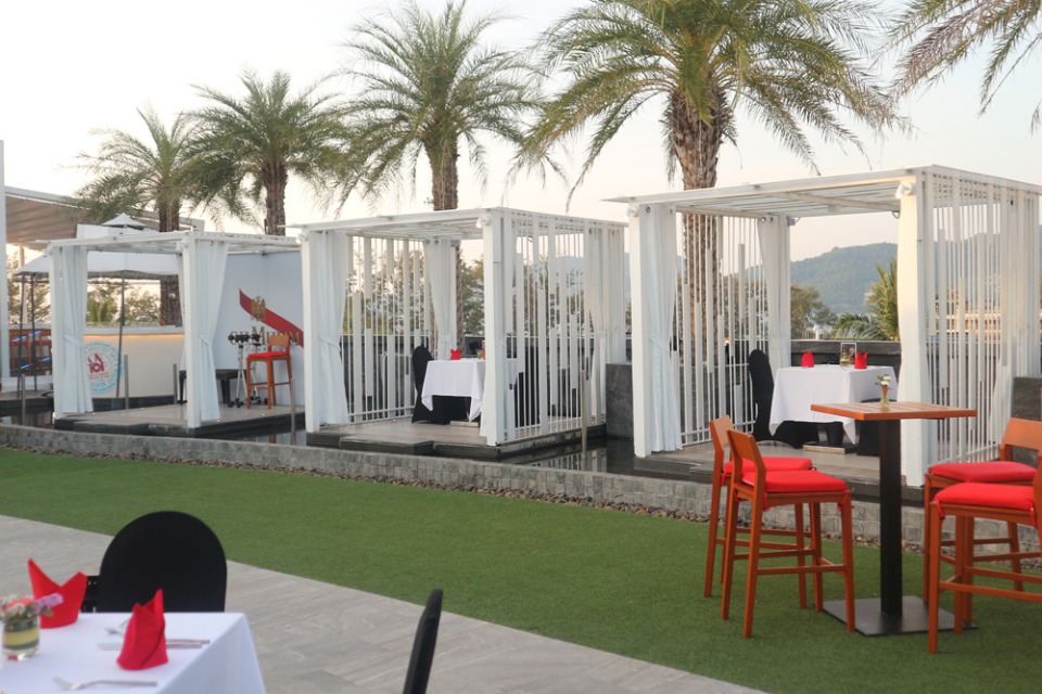 Where to Eat Phuket: On Top Rooftop Pool & Bar