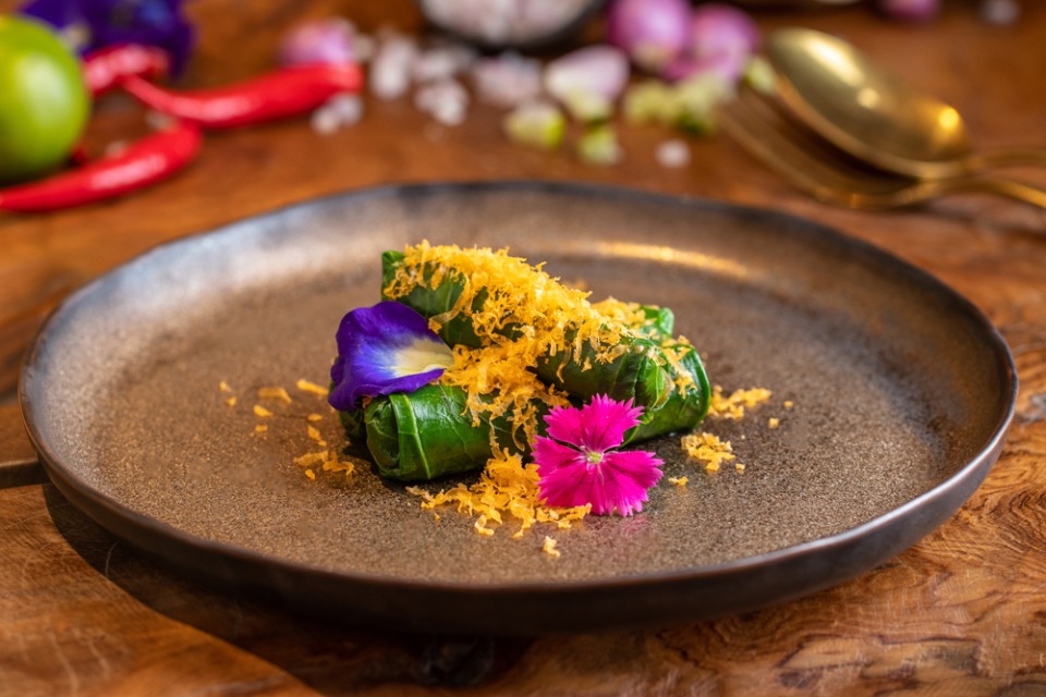 Where to Eat Phuket: JARAS Restaurant