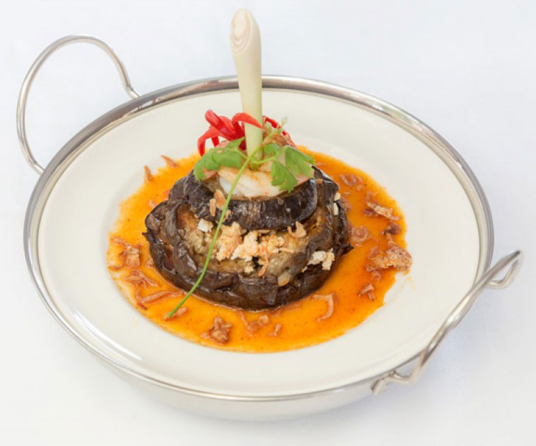 Where to Eat Phuket: Mom Tri´s Wok Gallery Kitchen