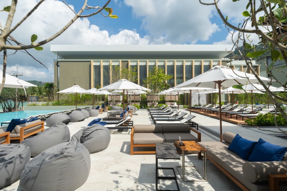 Where to Eat Phuket: The Deck Beach Club Patong