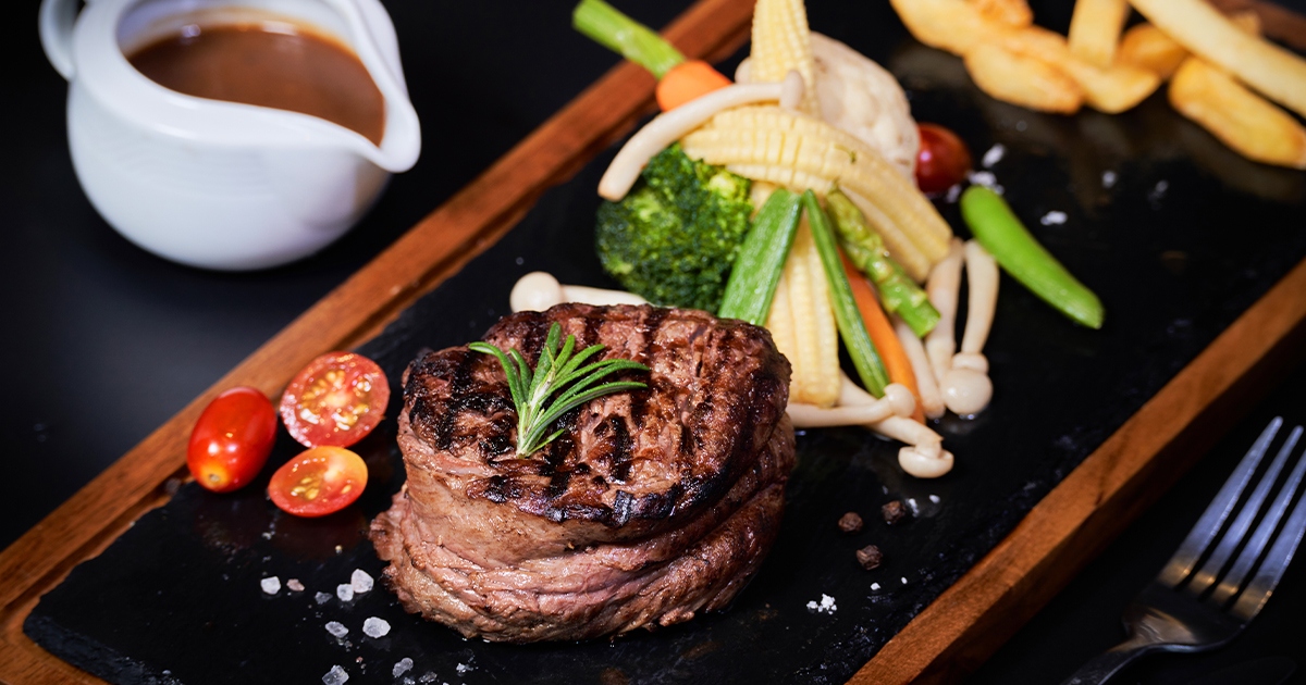 Where to Eat Phuket: Kindee Pizzeria & Steakhouse