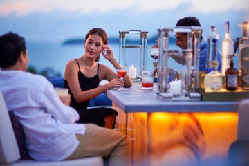 Where to Eat Phuket: AKOYA | Star Lounge